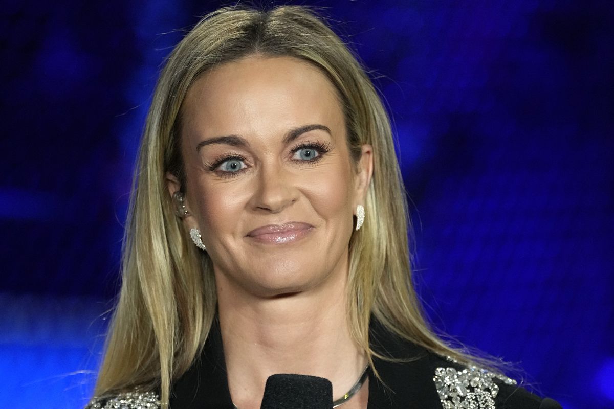 La "incomoda" foto adolescente de Laura Sanko enloquece a los fanáticos ...